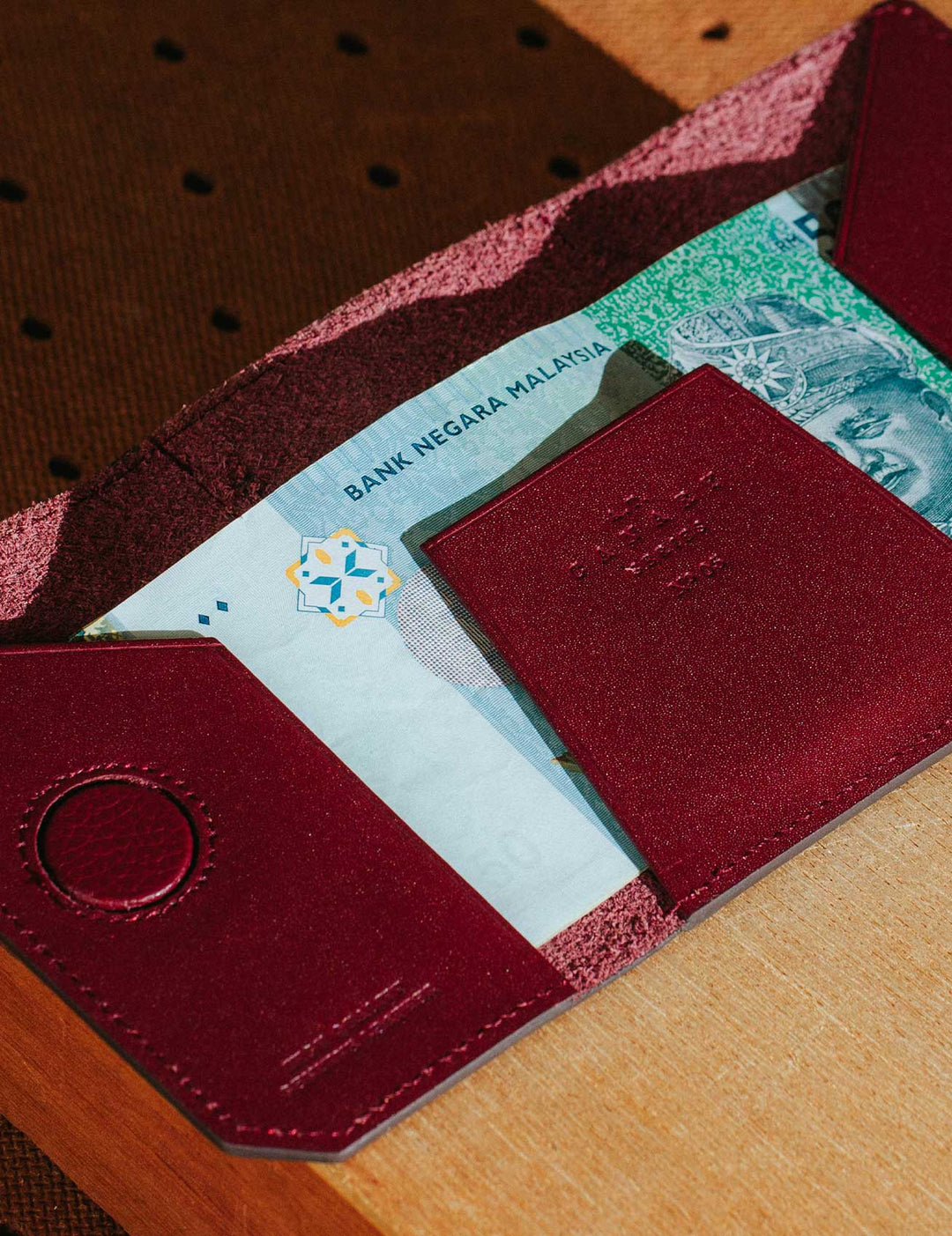 Ebony—Non Wallet – Ana Tomy